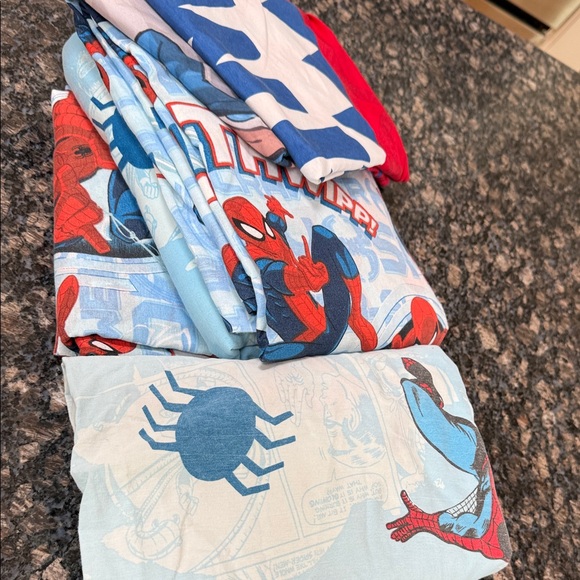 Marvel | Bedding | Spiderman Graphic Sheet Bundle | Poshmark